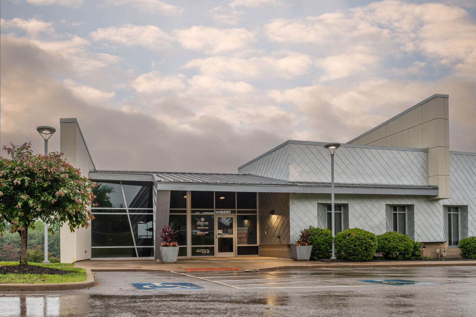 Crystal Clinic Orthopaedic Center Canton Clinic is Now In-Network for ...